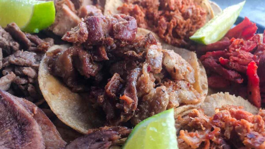 ¿Qué tan saludable es comer tacos de tripa? Esto dice una experta ...