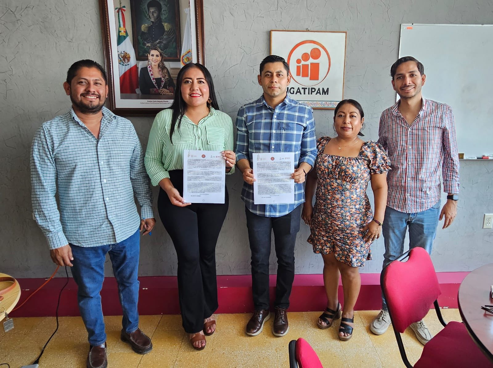 FORTALECE RAYMOND ROMÁN ATENCIÓN INTEGRAL DE ADULTOS MAYORES | Julio ...